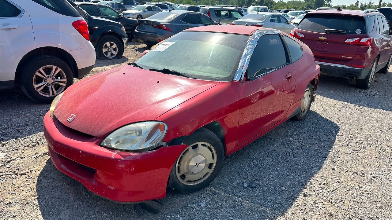 I Found a Super Rare Honda at IAA Auction!! Honda Insight? - YouTube