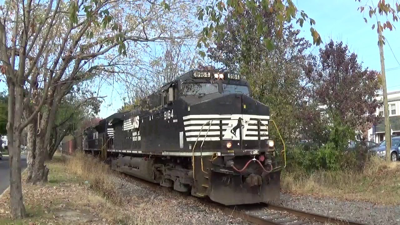 NS 9164 leads NS 62X in Audubon NJ 11/12/17 - YouTube