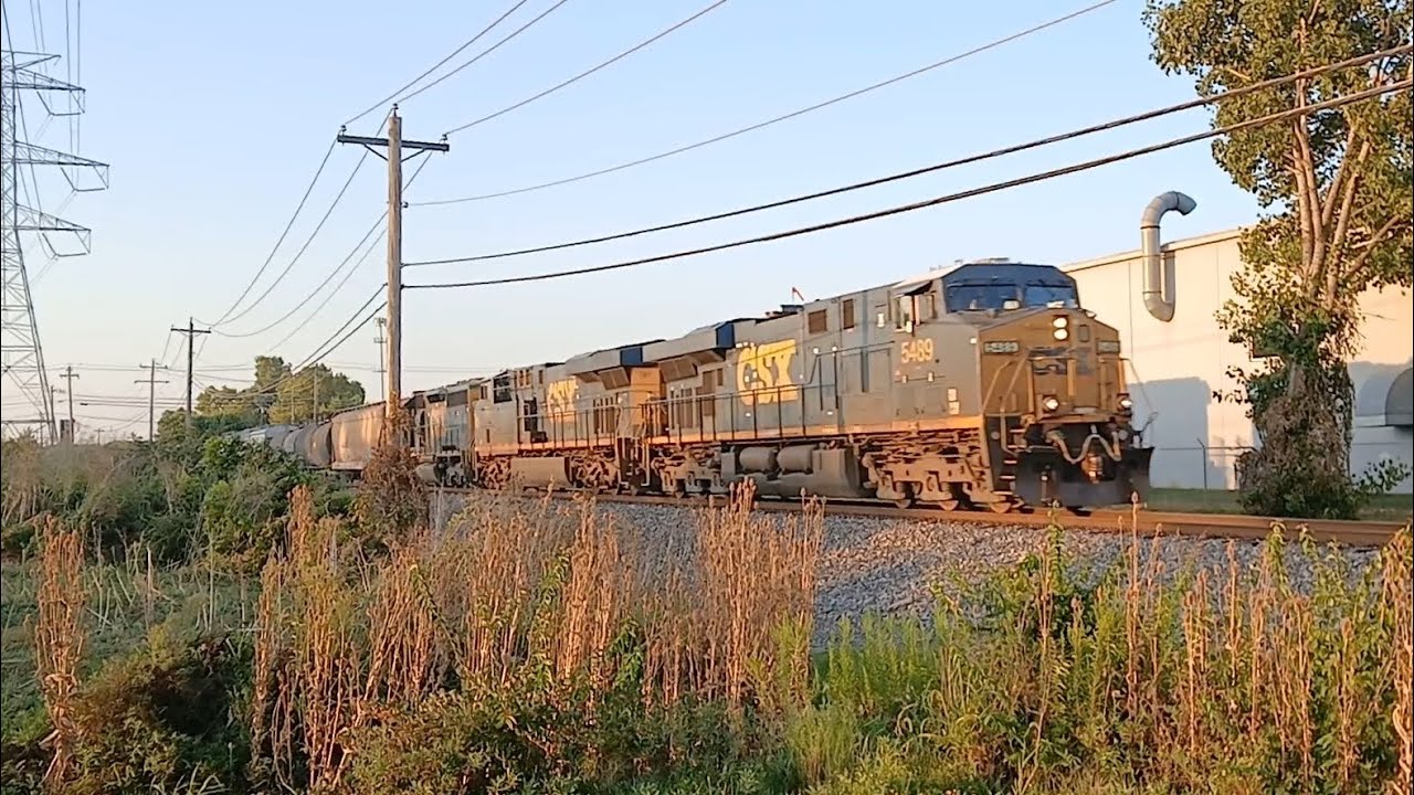 CSX 5489 w/Nice K5HL Horn leads CSX Manifest Train East at Sharonville ...