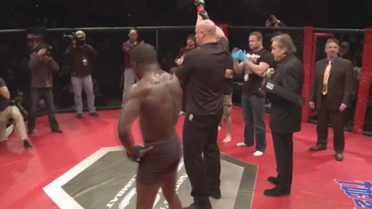 Long Island MMA at ROC43 - YouTube
