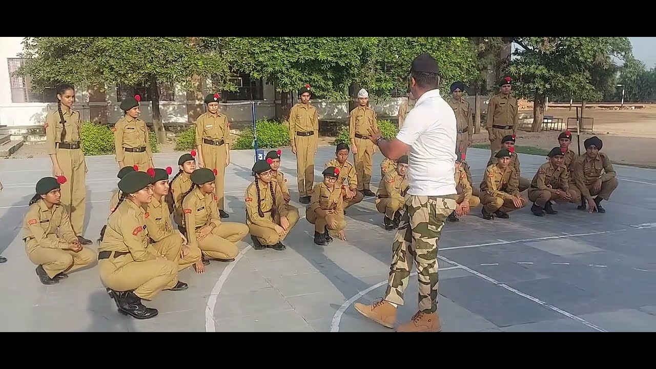 Ncc cadets!! How to do dahine salute @Ncc cadets (The ultimate soldiers ...