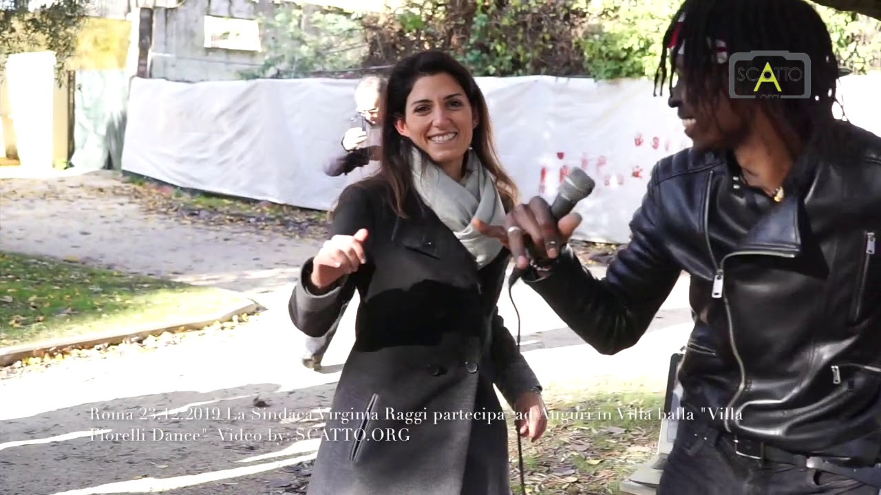 Virginia Raggi a "Natale in Villa" balla "Villa Fiorelli Dance" 23.12. ...