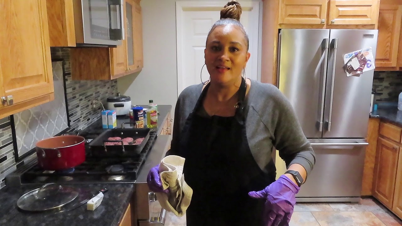 COOKING 45 MINUTE GROUND MEAT, RICE, & GRAVY MEAL WITH CINDY!! - YouTube