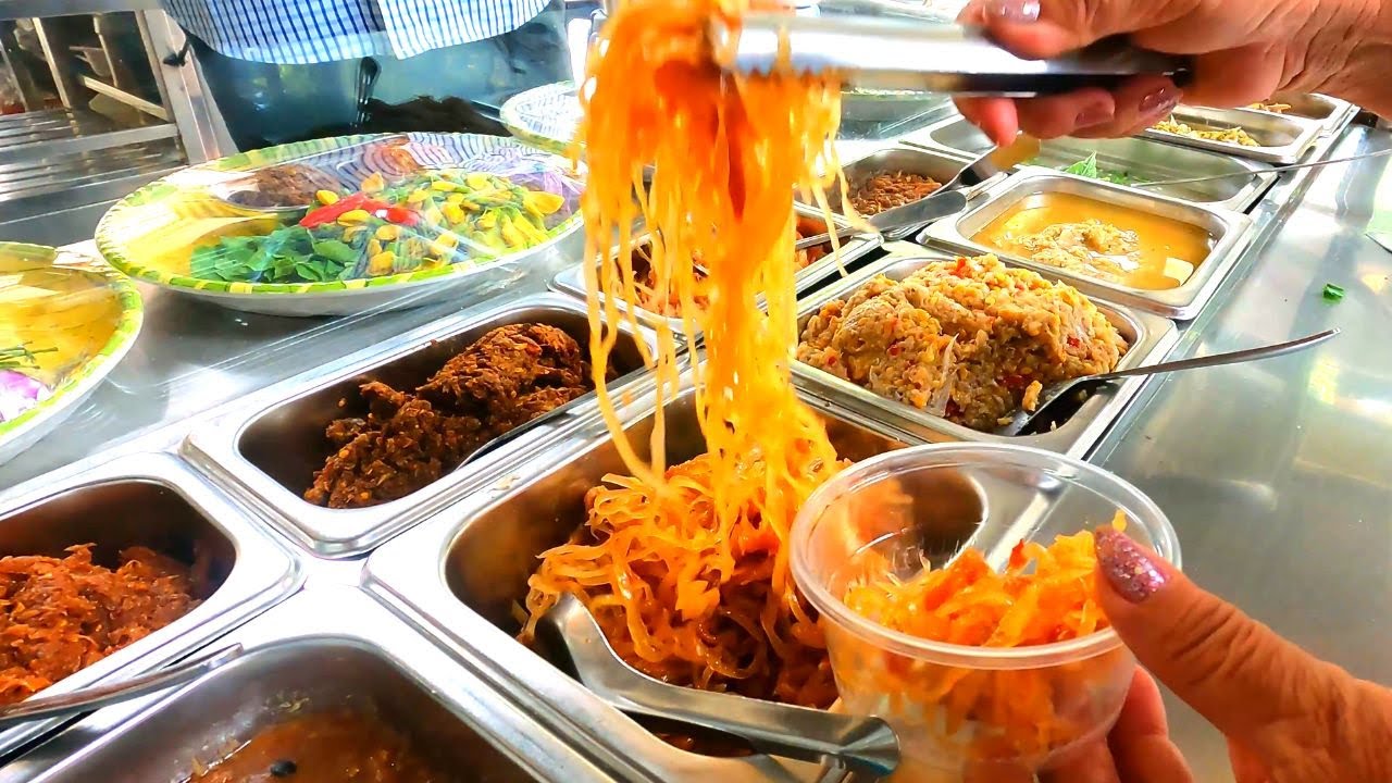 Best Khmer Foods / Traditional Foods in Phnom Penh / Cambodian street ...