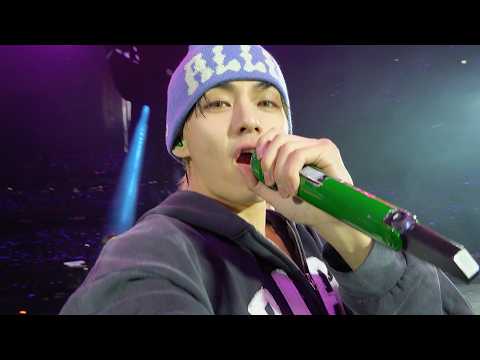 'Dynamite' by V | BTS WORLD TOUR ‘ARIRANG’