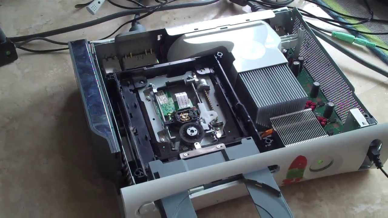 How to Hotswap a XBOX 360 - YouTube