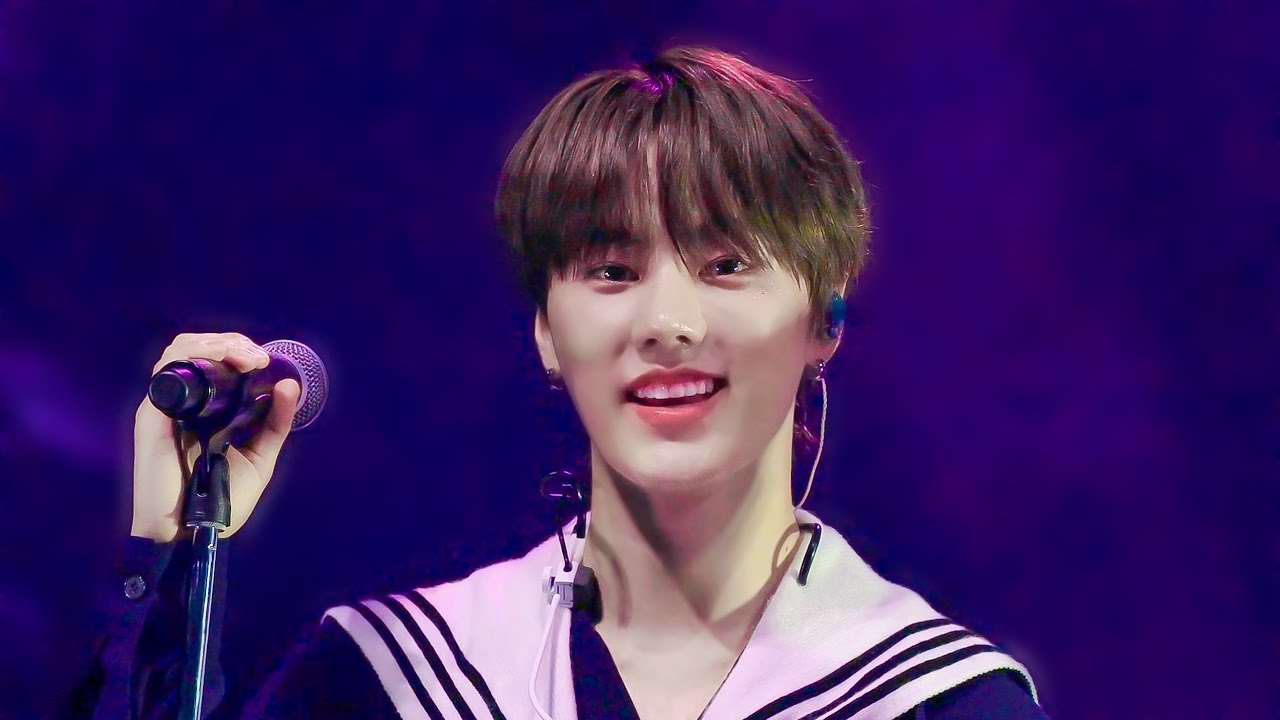 [4K] 240829 Love 나인아이(NINE.i) 베리(VARI) 직캠 1ST ZEPP TOUR in HANEDA - YouTube