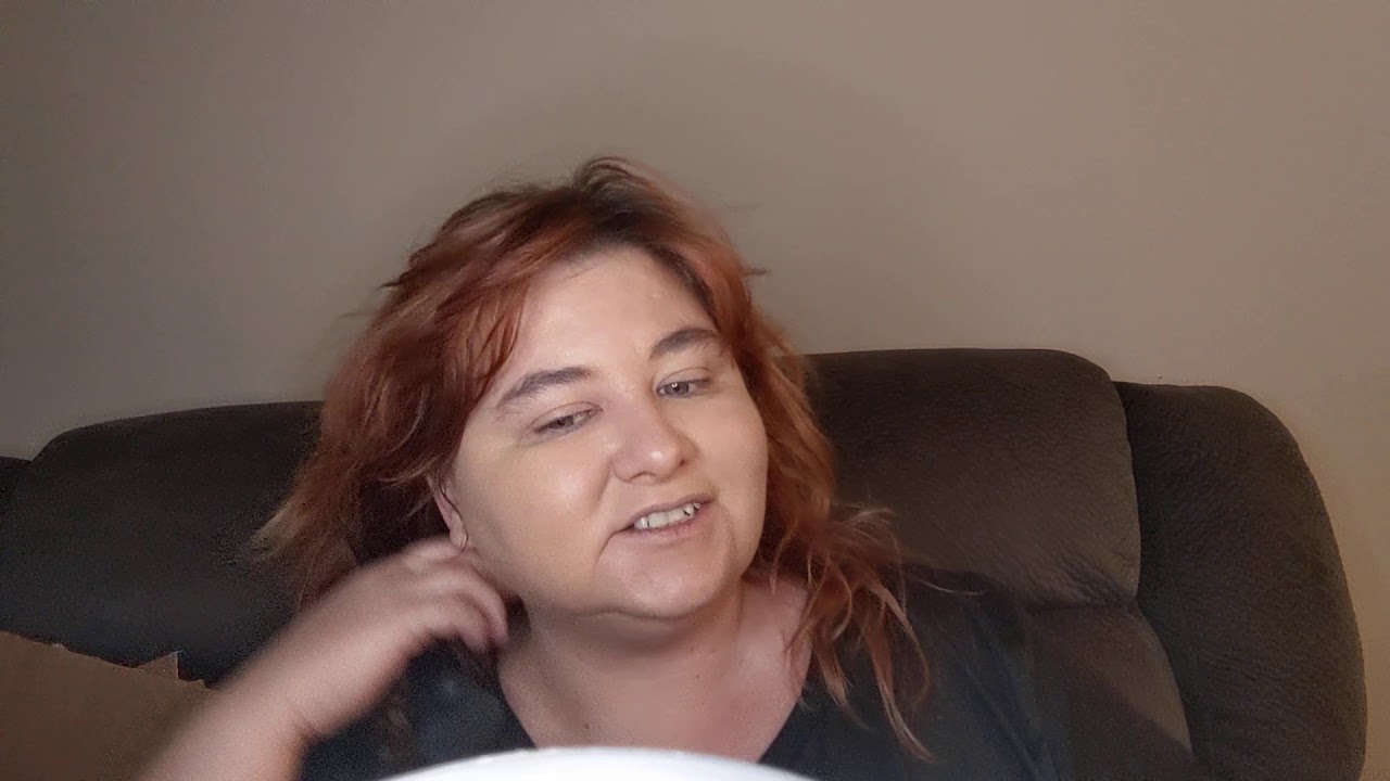 Boxycharm reg box Becca foundation Tryon - YouTube