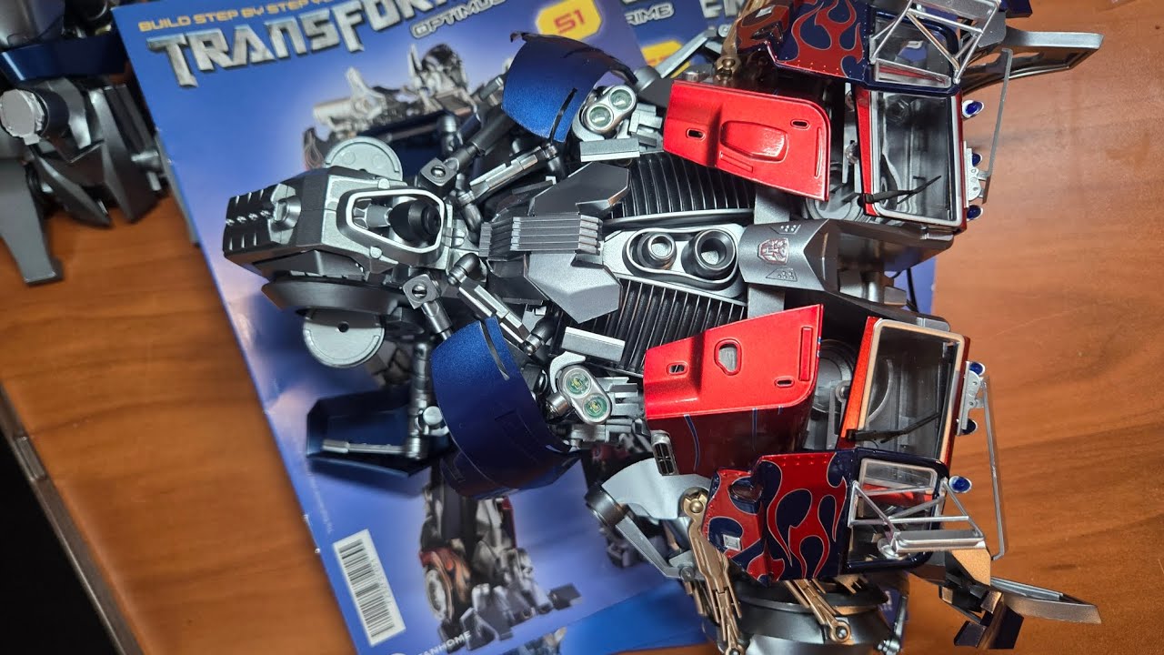 Fanhome build your own Optimus prime continuing the torso - YouTube