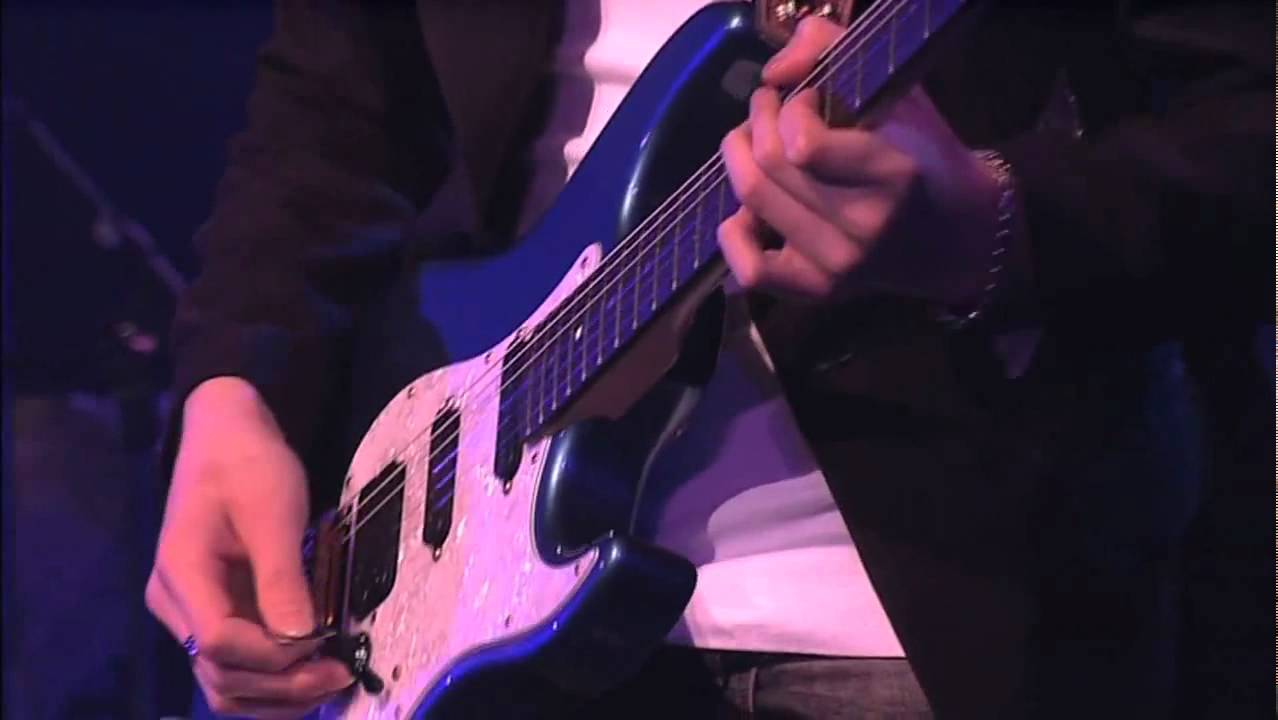 cnblue live- SWEET HOLIDAY- listen to the cnblue concert - YouTube