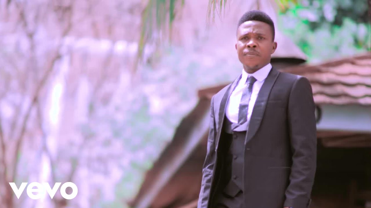 Lilin Baba - Da Kece Zanyi Wuff - YouTube