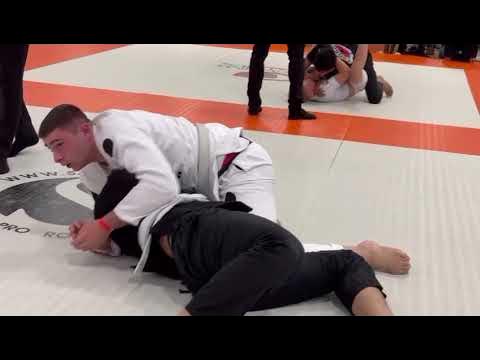 Grappling Industries London (04/06/23) -185lbs White Belt Gi Match 2 - YouTube