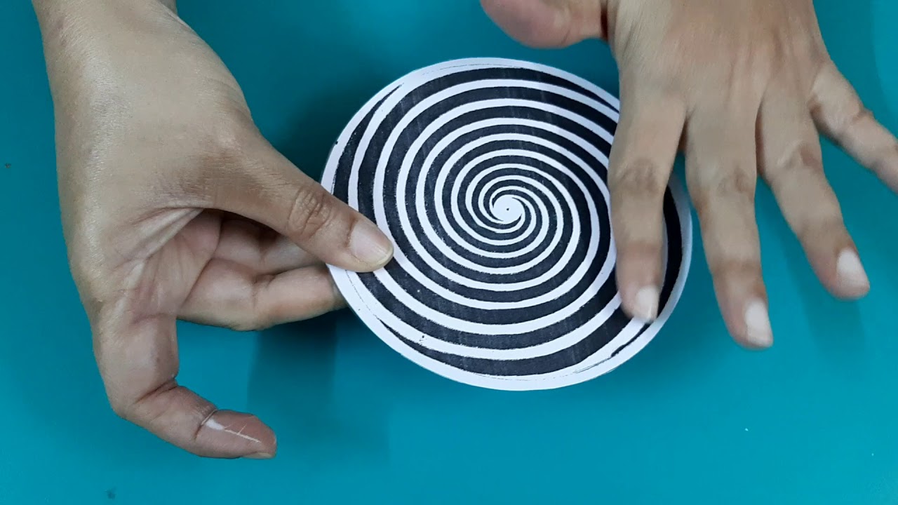 CD spinner - YouTube