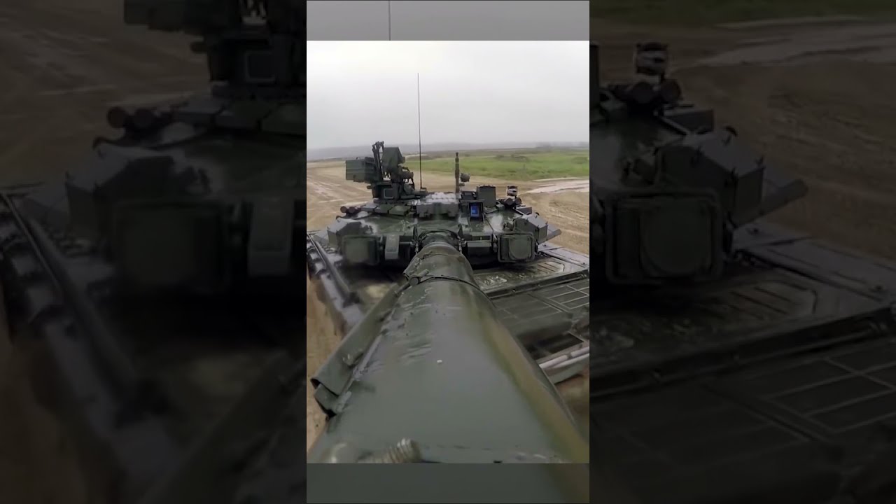 Why Russian tanks always use a log . #shorts - YouTube