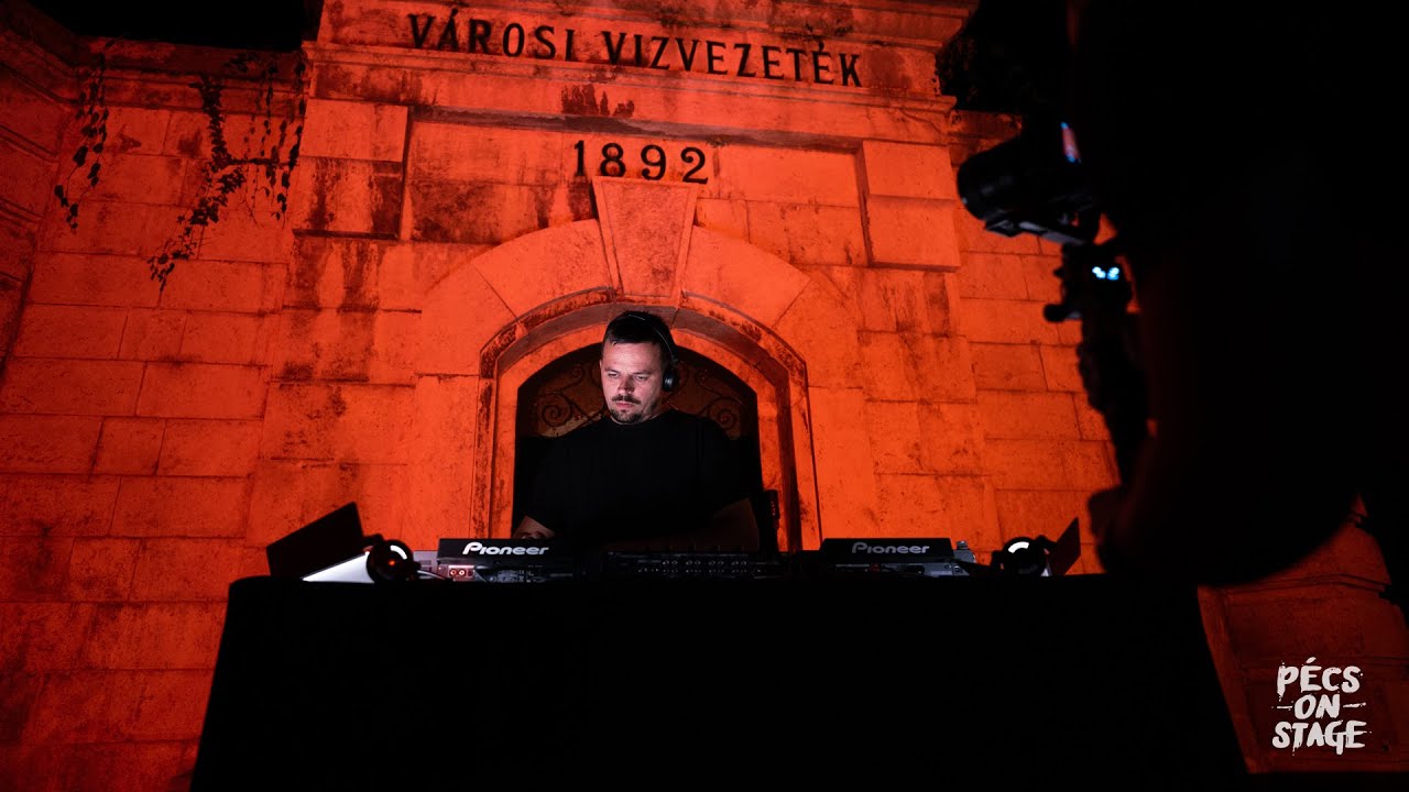 Pécs On Stage - Daniel Meister - YouTube