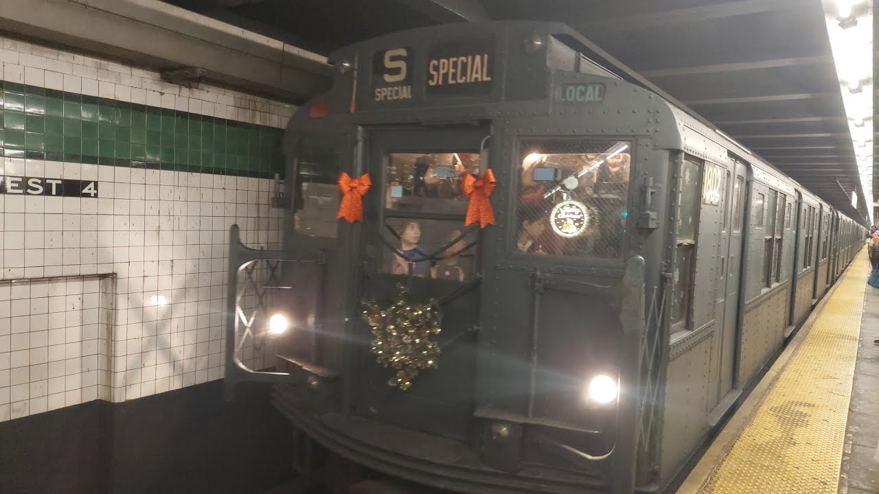 NYC Subway: R1-R9 Arnines Holiday Nostalgia Train at West 4th Street # ...