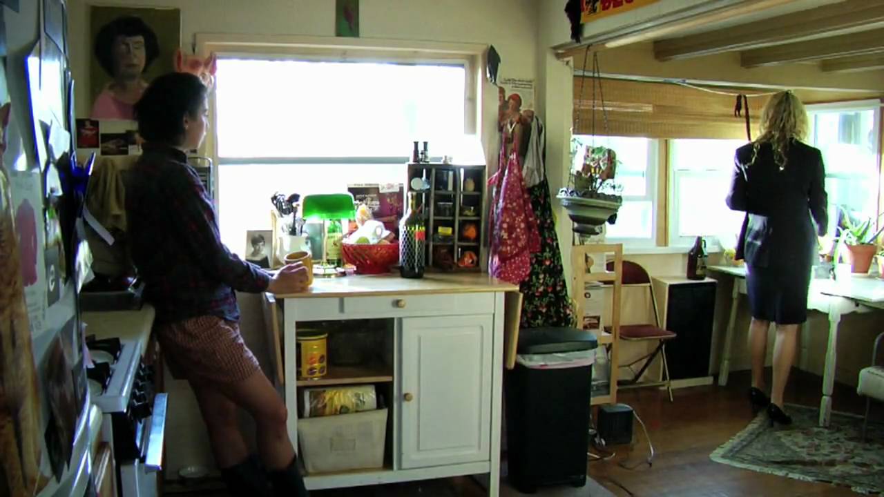 Little Expressionless Animals (Clip) - YouTube