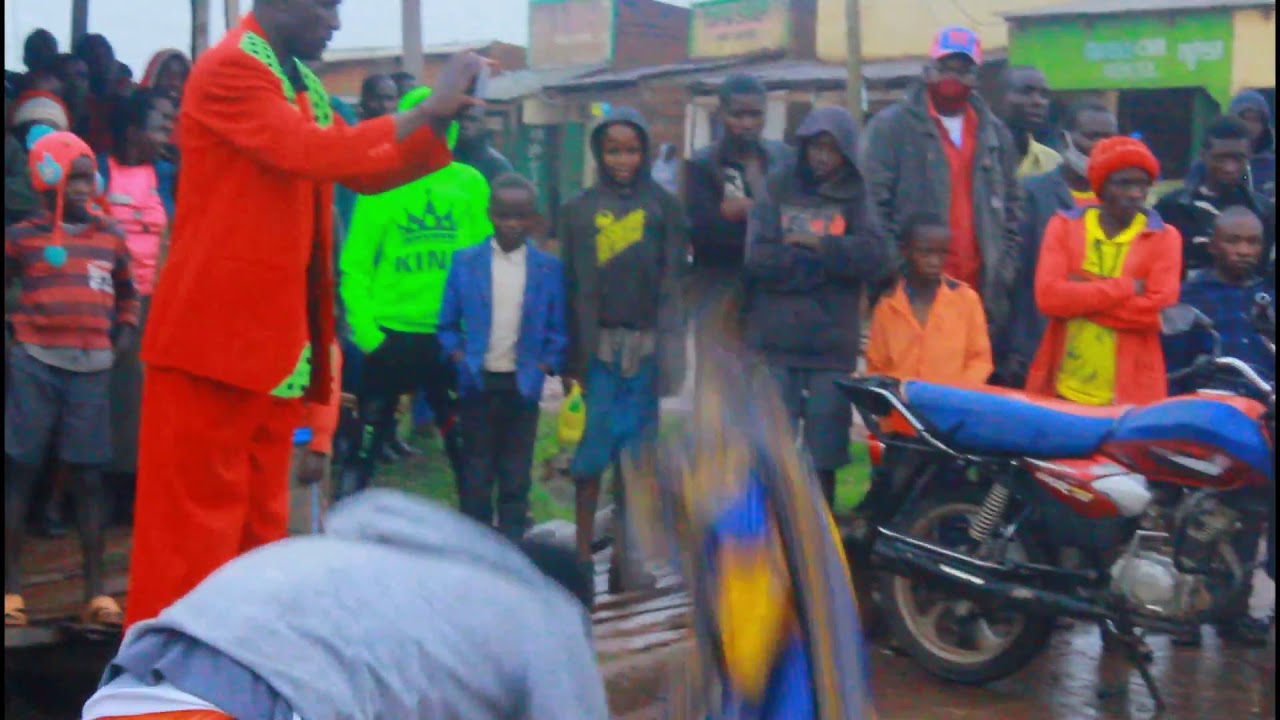 EMBARAMBAMBA,EV.ISAAC,EGESUGUTI PERFORMED LIFE AT KIANGO MARKET. - YouTube