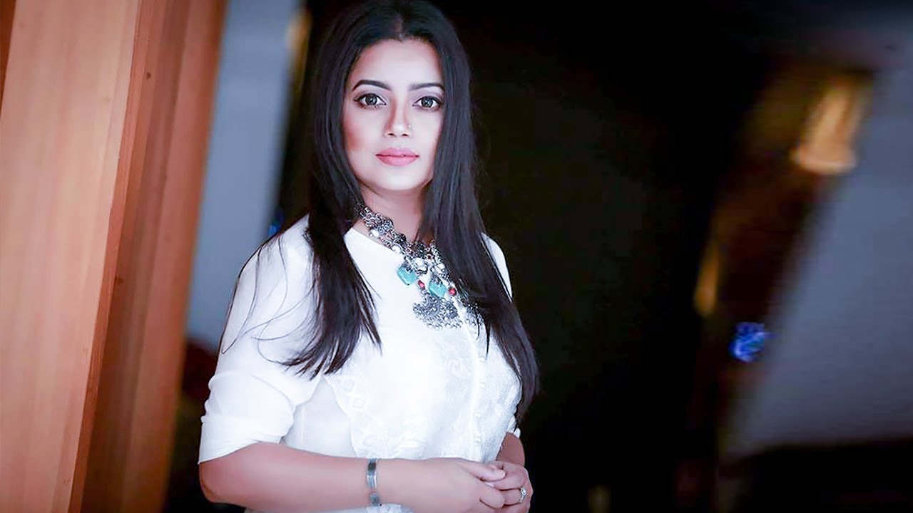 Dilshad Nahar Kona BD Singer Photo Shoot 2017 || News ONE - YouTube