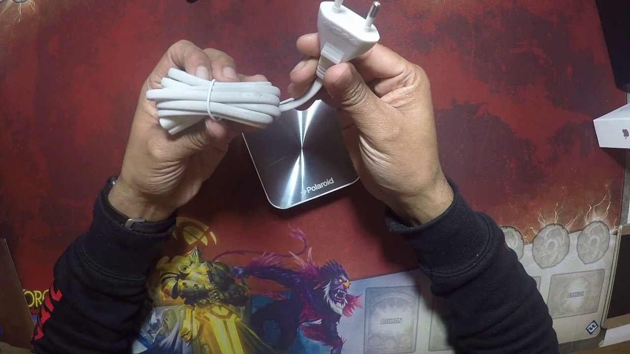 8-Port Polaroid Charger Unboxing video - YouTube