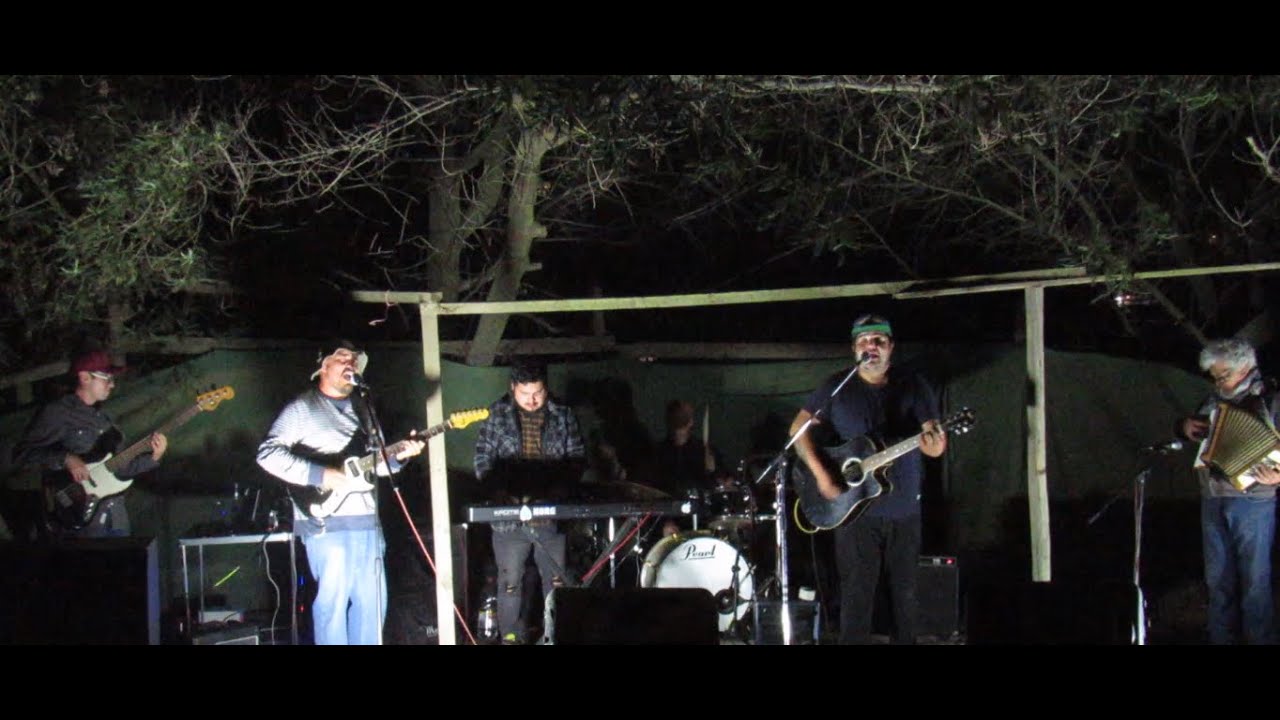 La neurona floja ft. Nelo - En la oscuridad - YouTube