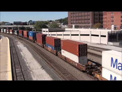 BNSF EB 5x5x0 Intermodal with NS and CN Power Meets UP WB 1x1x0 Stacktrain. Kansas City, MO 9/25 ...