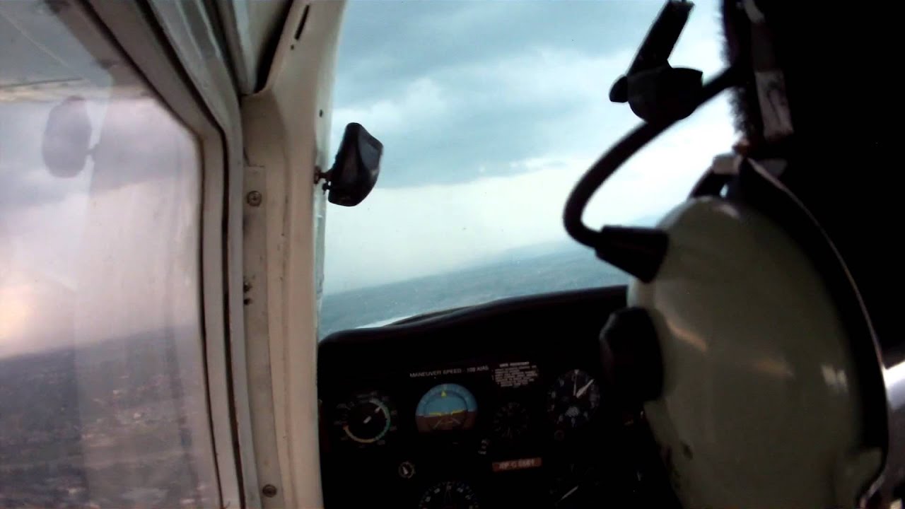 Omni Aviation: 360 Overhead Power Off Approach (2nd attempt) - YouTube