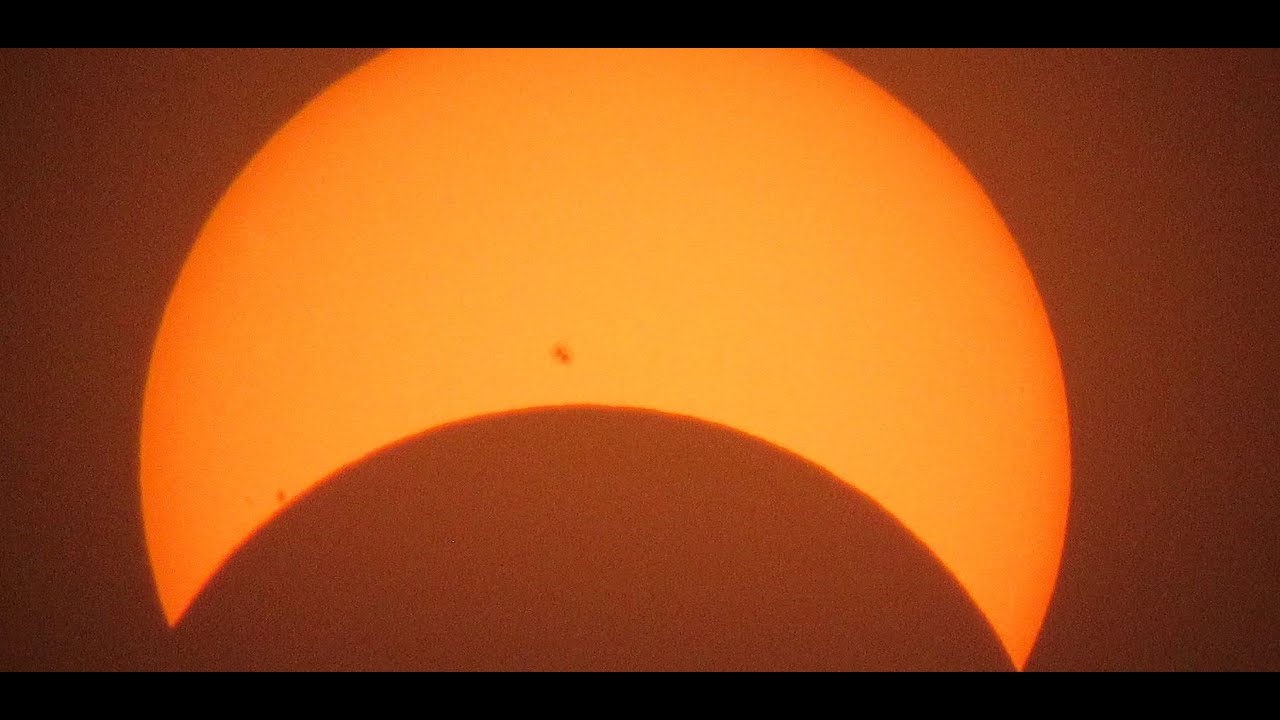 Partial Solar Eclipse 4 8 2024 - YouTube