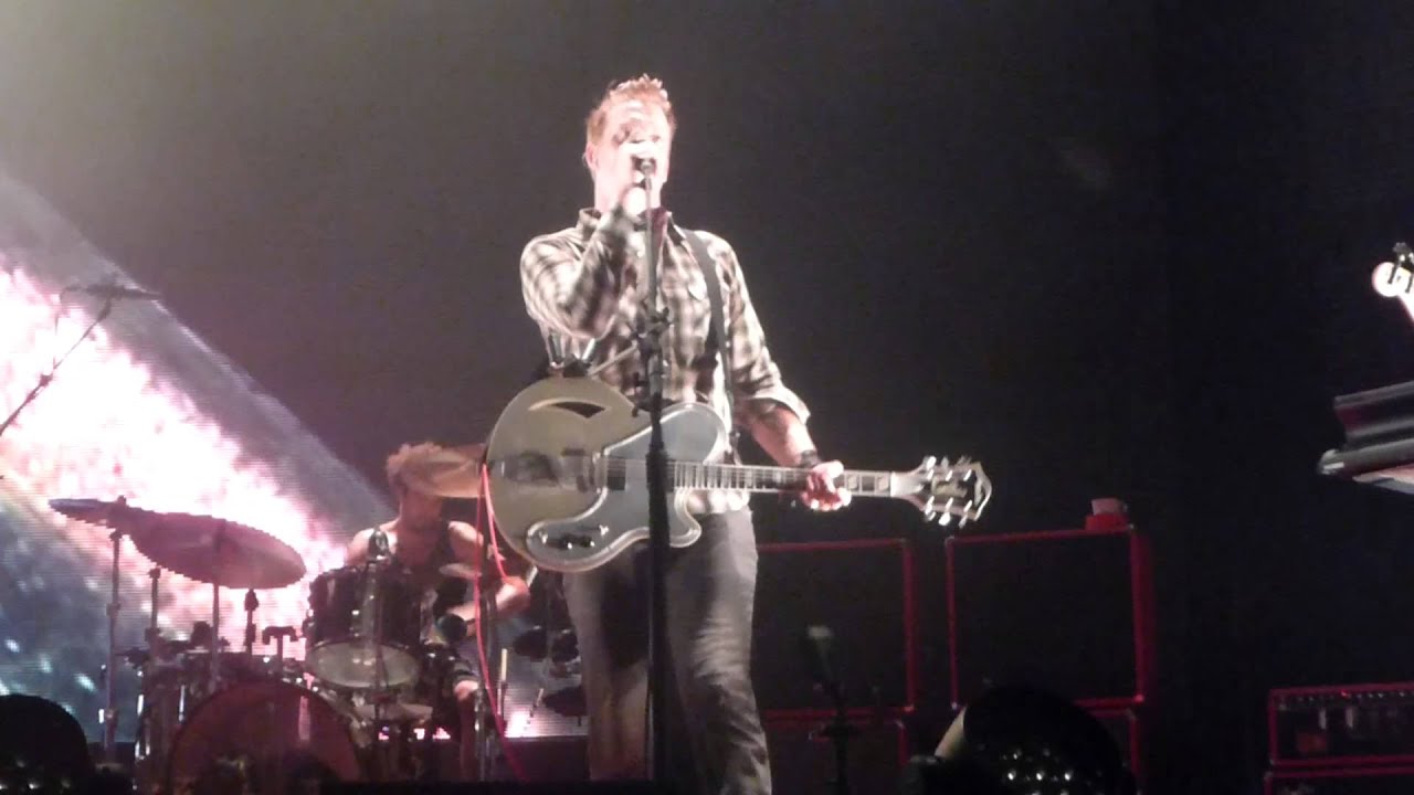 Queens Of The Stone Age - Sick, Sick, Sick Live Birmingham NIA Arena 21 ...