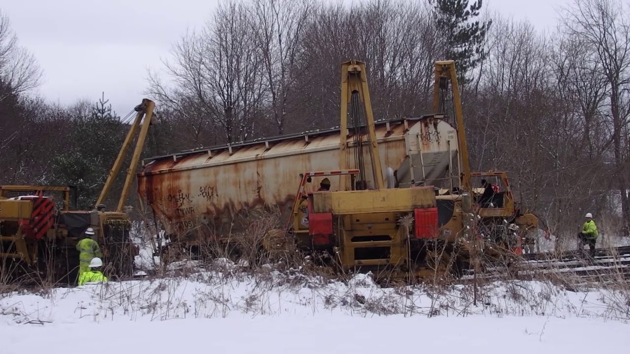 Silver Springs Train Derailment - YouTube