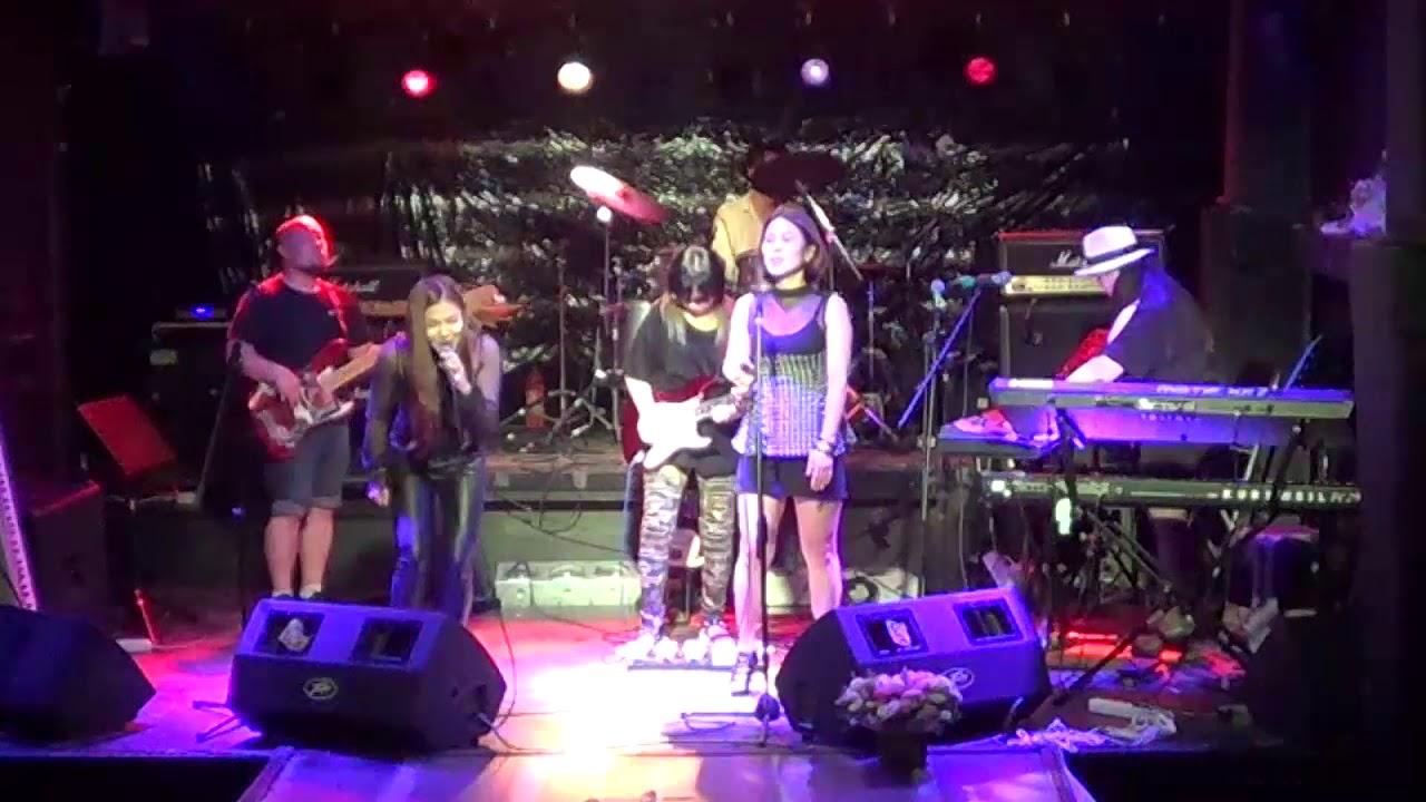 블랙로즈(Black Rose Band) - 우연히 - YouTube