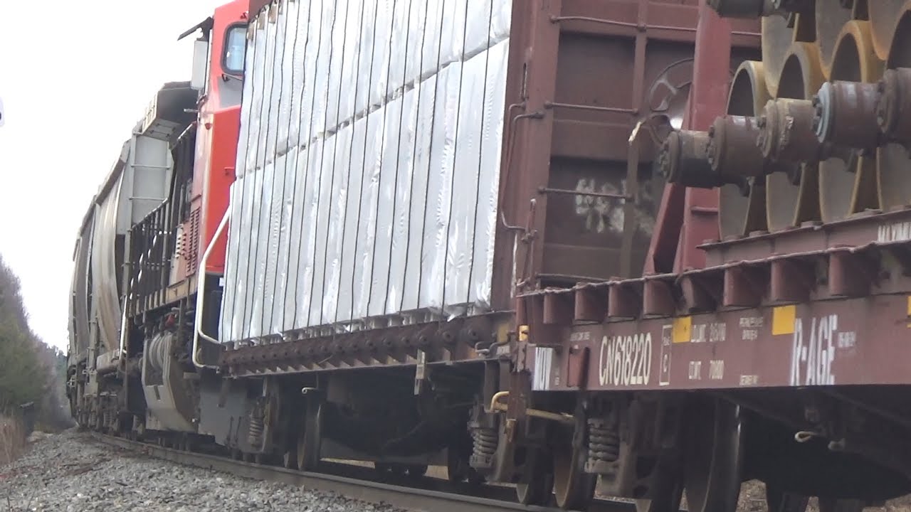 Long Manifest Train CN 305 w/new AC44C6M DPU Climbing the Hill at Berry Mills, NB - YouTube