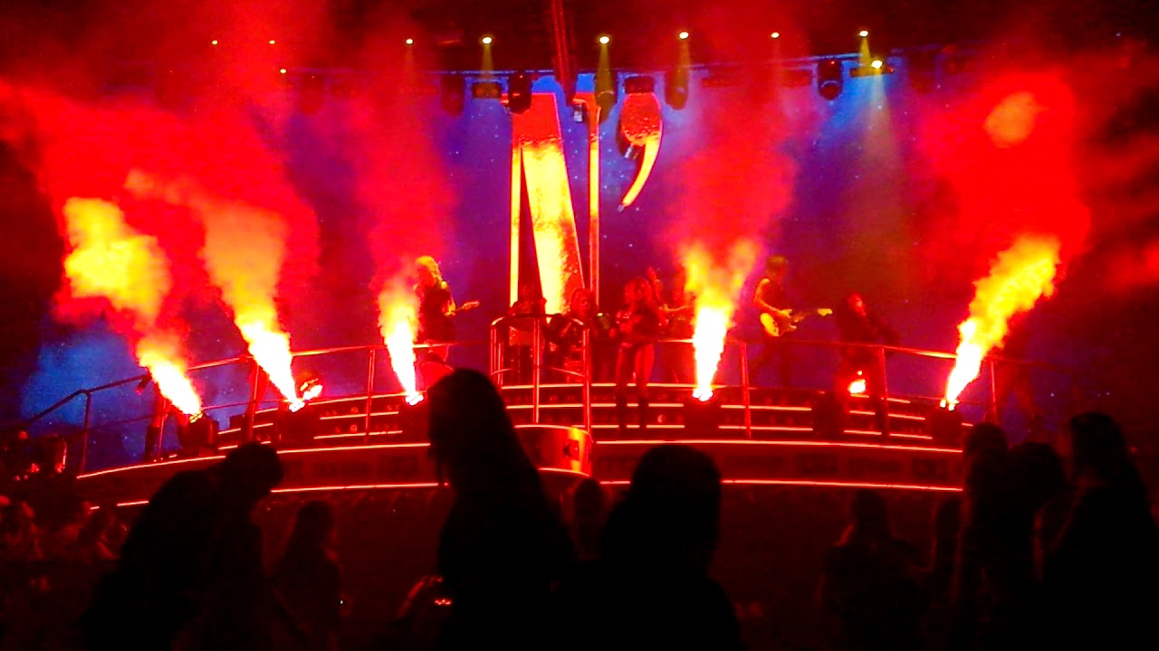 Coco Bongo - Guns N Roses - Cancún - México 29-08-2017 - YouTube