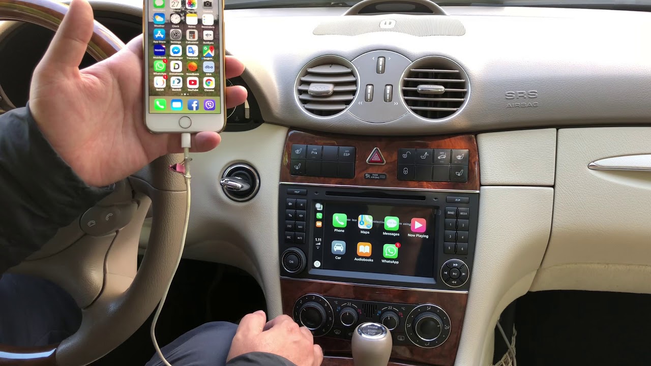 Mercedes Benz CLK W209 navigation bluetooth backkamera montering - YouTube