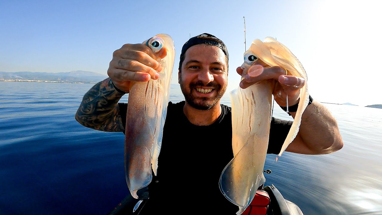 Ψάρεμα ΚΑΛΑΜΑΡΙΩΝ 🦑 #Squid #Fishing 🎣 - YouTube