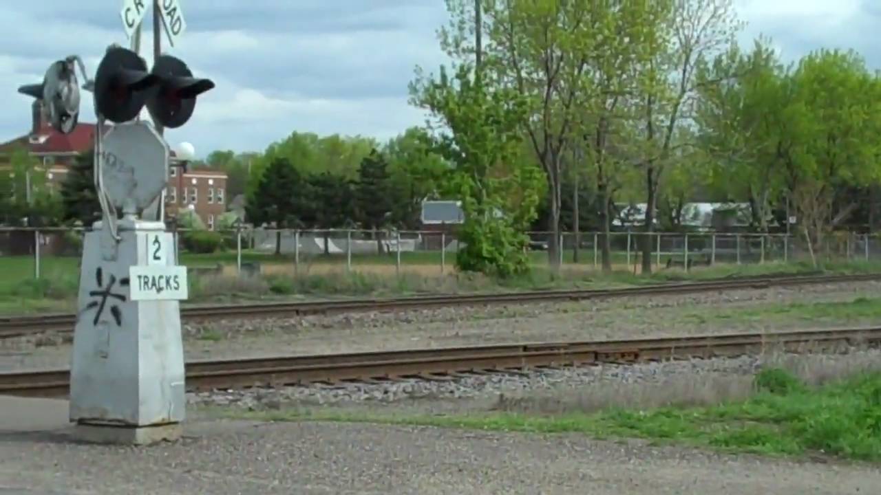 Griswold Signals on 22nd Ave N.E. in Minneapolis - YouTube