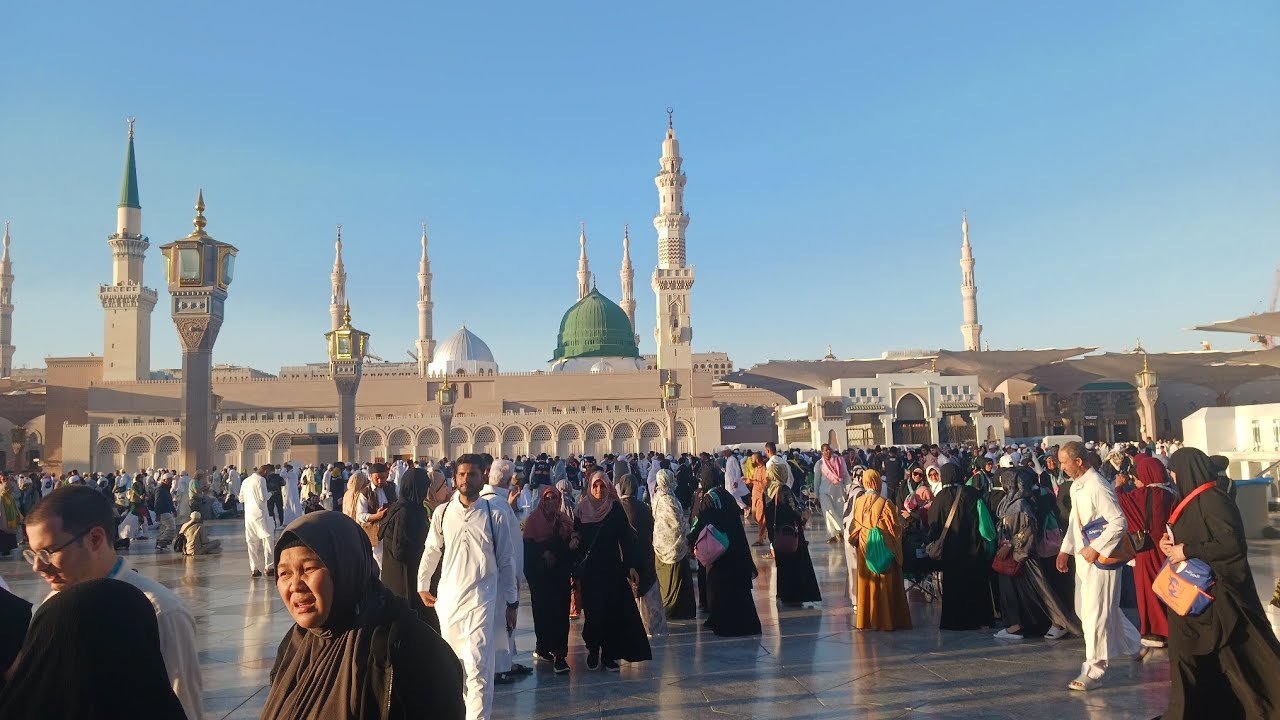 free food breakfast in Ramadan in madina sharif |ziyarat e rawda a ...
