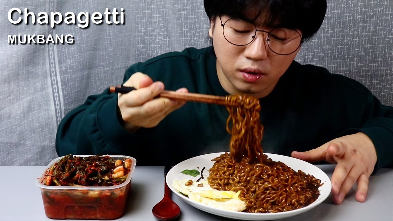 먹방) 이 조합은 못 참지 "짜파게티 & 파김치" : Chapagetti & Green Onion Kimchi : MUKBANG ASMR : - YouTube