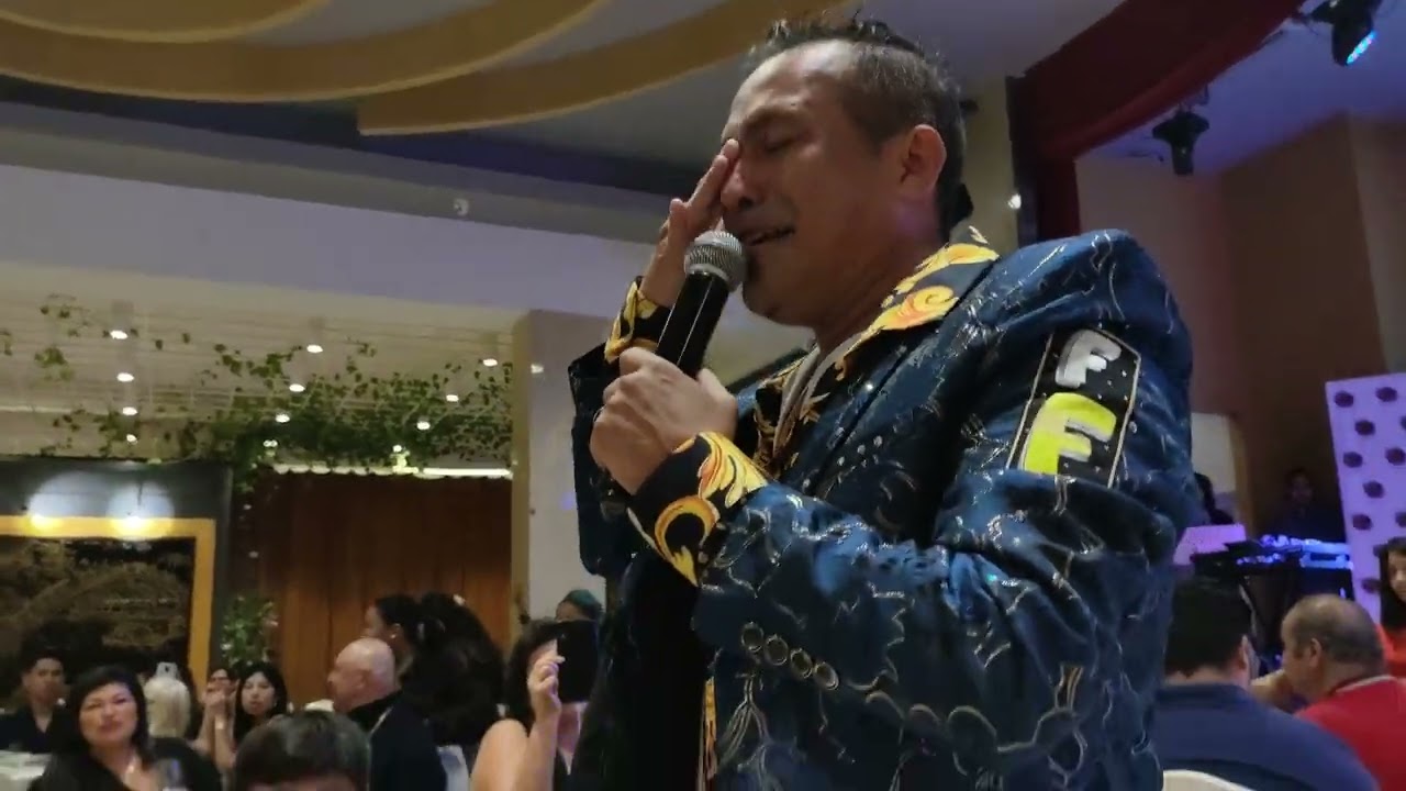 Flaco Frank en Milan - Comediante Salvadoreño - YouTube