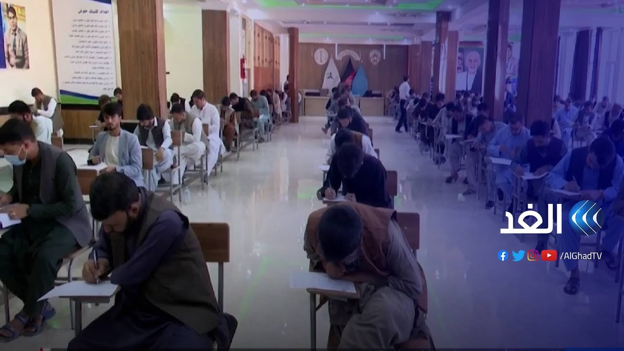 بفصل الجنسين وارتداء الحجاب طالبان تفرض قيودها على طلاب الجامعات في