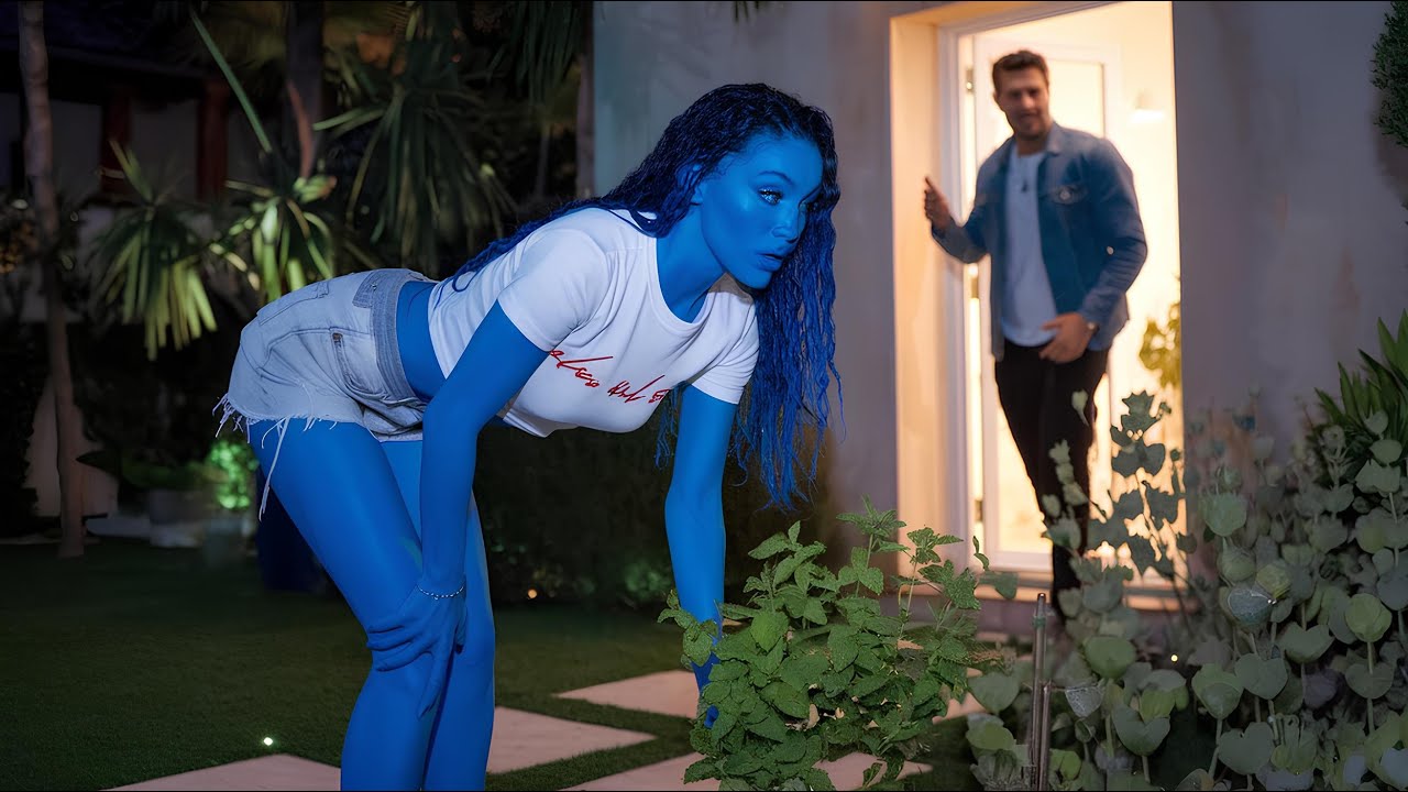 What Happens When Alien Beauty Invites Herself In? | Sci-Fi Short Story ...