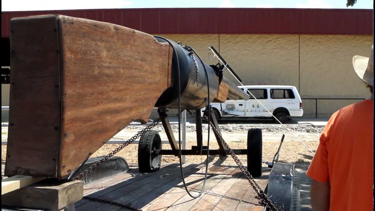 Wayne Richey's Pumpkin Chunkin Gun in Action at Northwest Motorfest ...