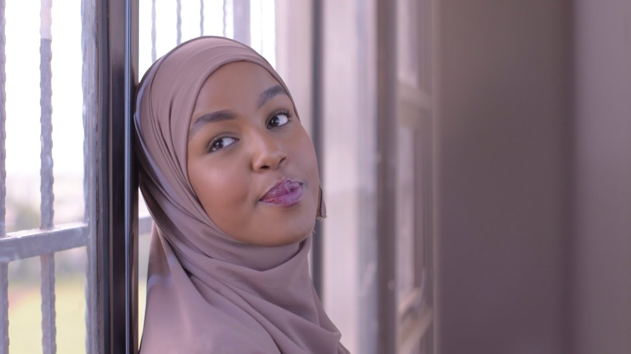 Dhaqan Celis | Somali React - YouTube