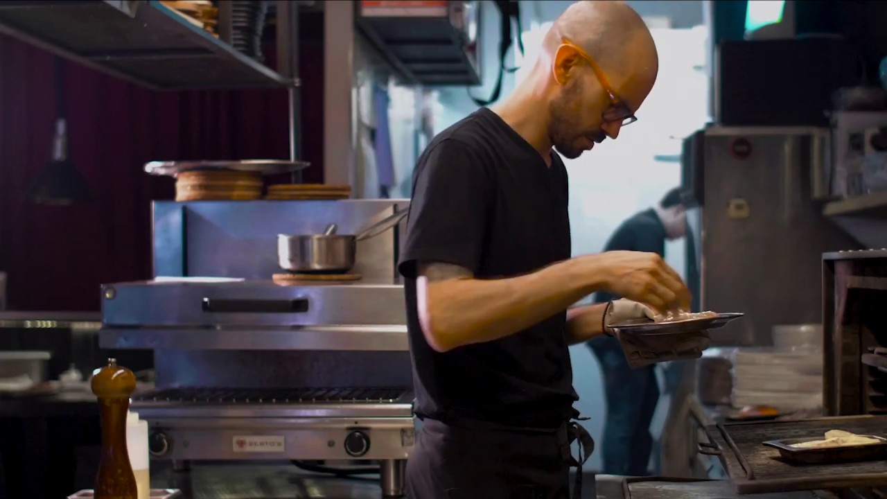 Set Lunch at FOC Restaurant at HongKong Street - YouTube