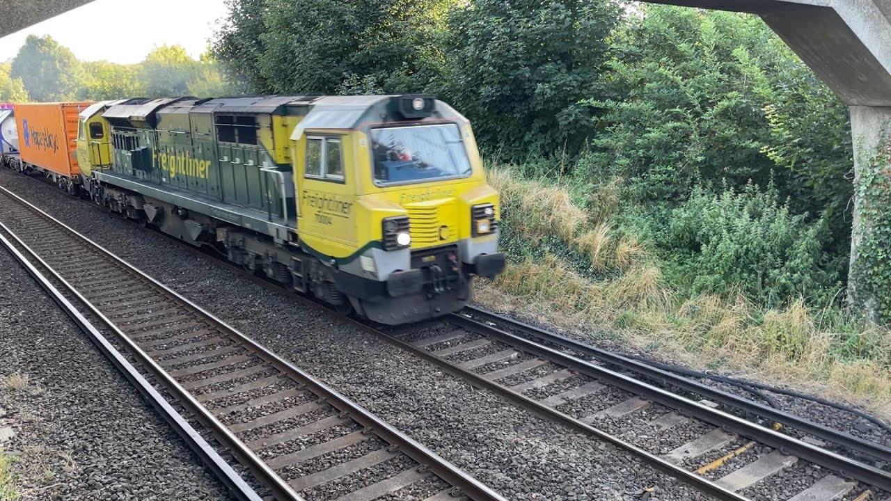 Class 70 | 70004 ‘The Coal Industry Society’ | Freightliner - YouTube