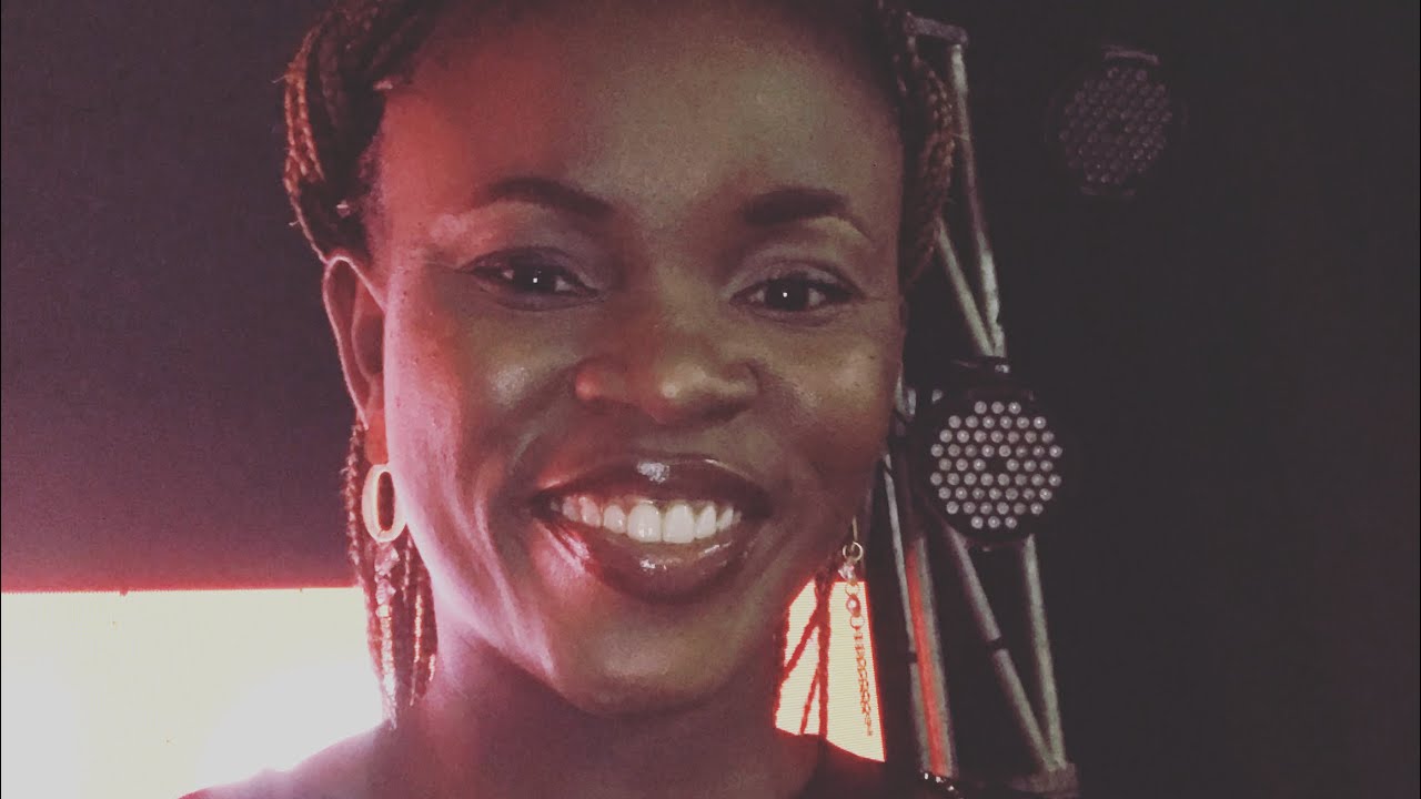 Year 2024 Thanksgiving Praise || Linda IGWE || Victory Praise - YouTube