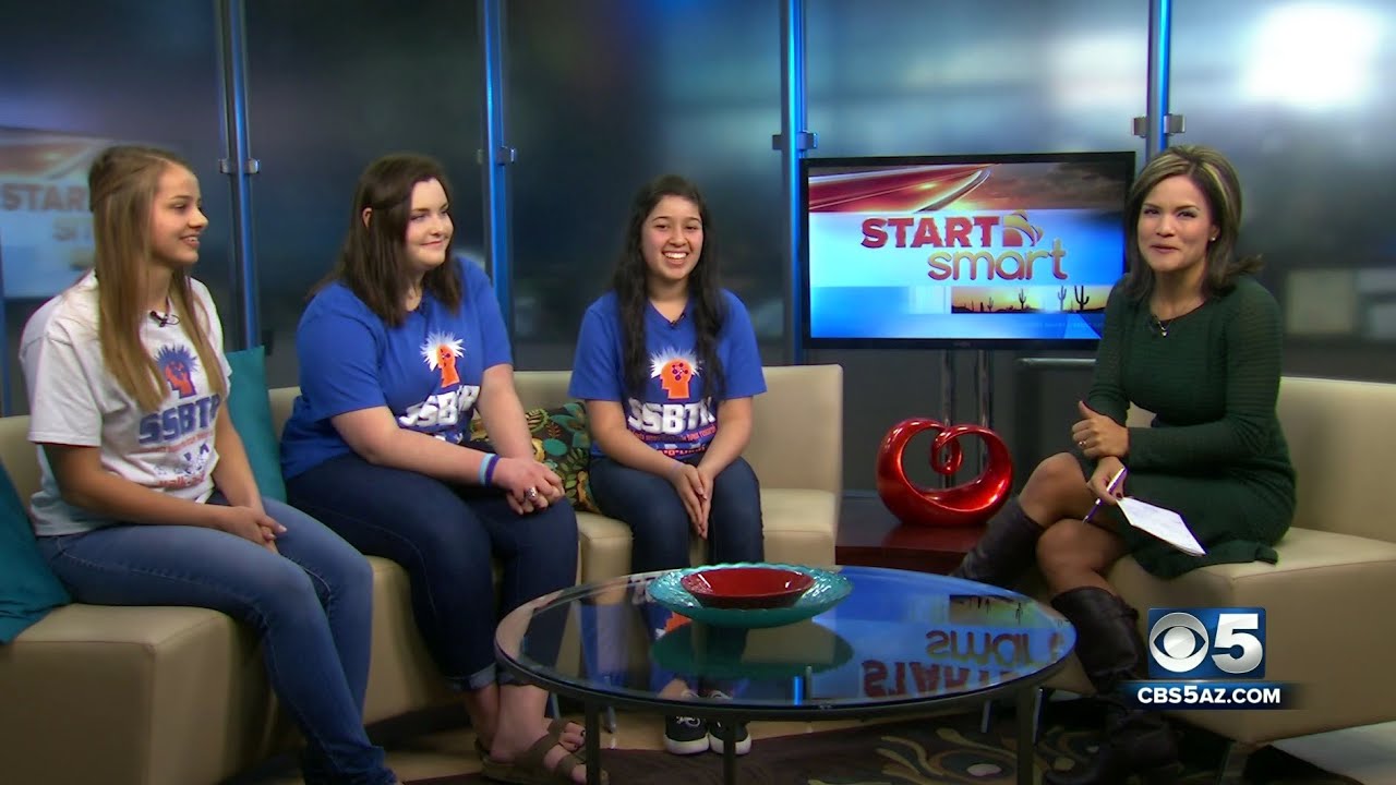 Phoenix CBS 5 Newswomen in boots - 27-Feb-2015 - YouTube