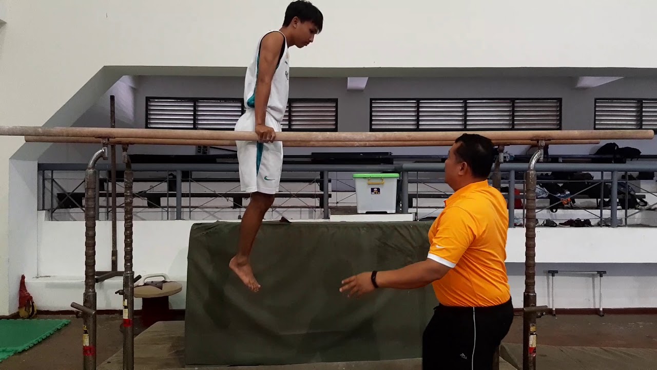 Dasar-dasar latihan palang sejajar/pararel bar - YouTube