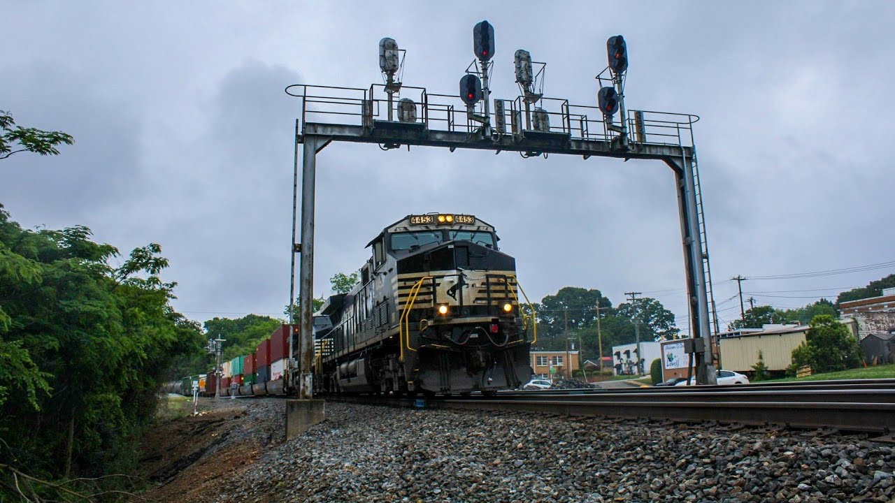 NS 154 Under The Southern Signal Bridge At Lowell - YouTube
