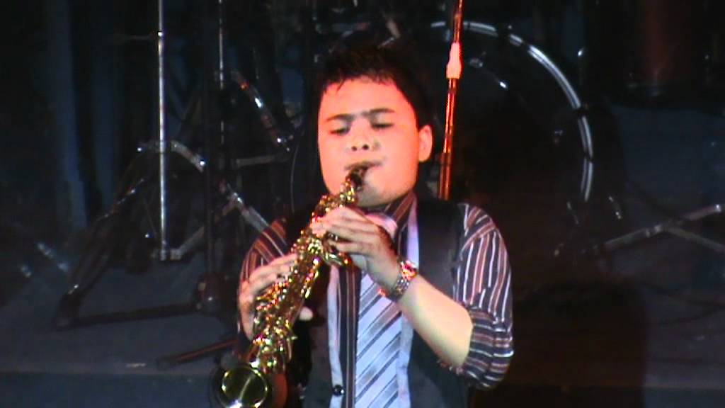 Kenny G - Silhouette and Forever in love by (JOSHUA ESPINOSA) - YouTube